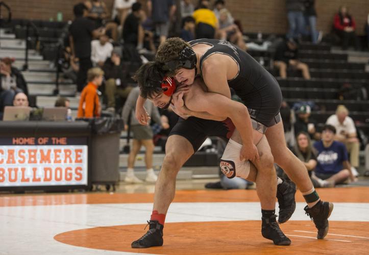 Saturday High School Roundup | Cashmere wrestling places 2nd while ...