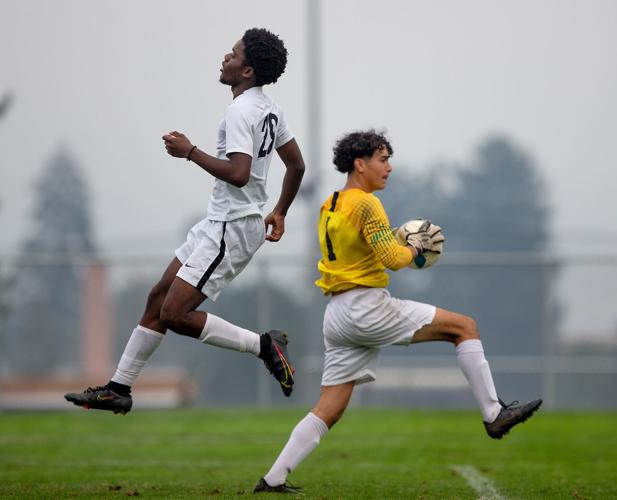 Photo gallery: WVC men defeated by Blue Mountain in soccer | College ...