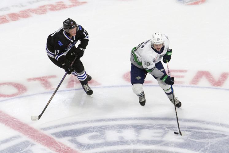 Photo Gallery: Wenatchee Wild defeat Seattle Thunderbirds 7-1 in home ...