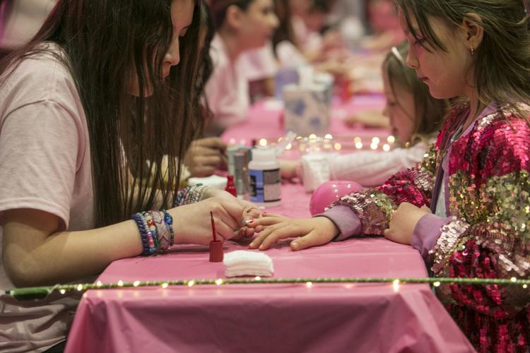 PHOTO GALLERY: Apple Blossom Daddy-Daughter Dance | | wenatcheeworld.com
