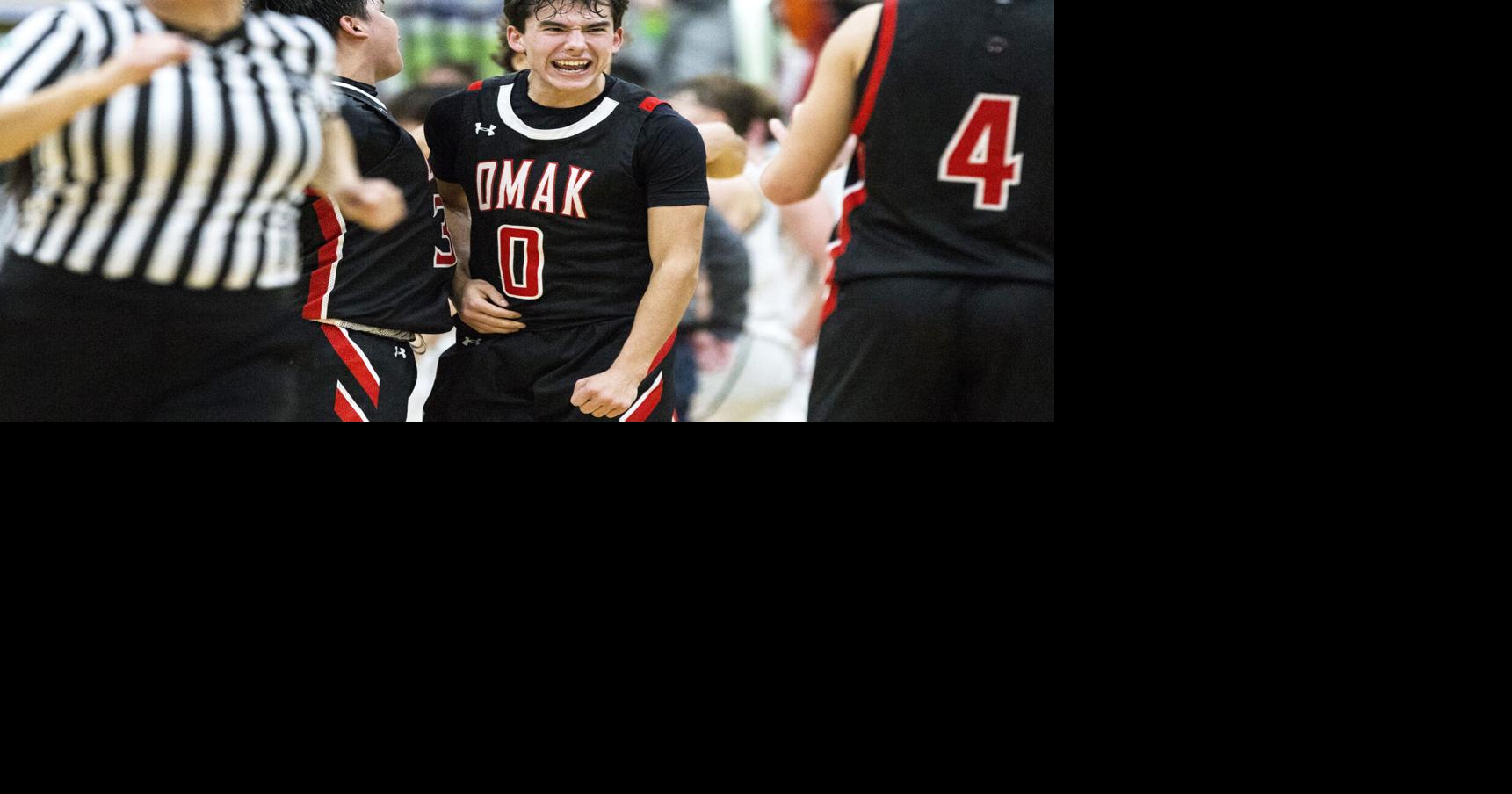 Tuesday High School Roundup | Chelan boys upset by Omak basketball ...