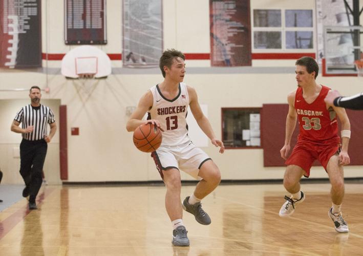 PHOTO GALLERY: Waterville boys basketball vs Cascade | | wenatcheeworld.com