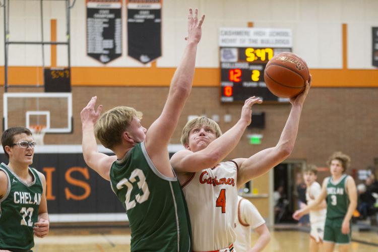 Photo Gallery: Cashmere boys basketball team lose to Chelan | High ...