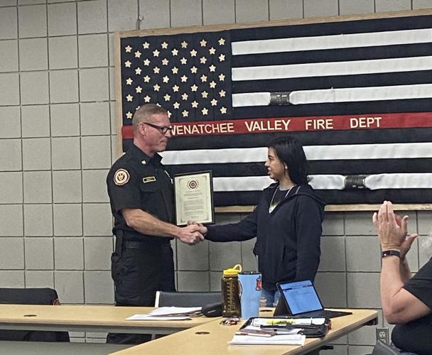 Local teen gets heroism award from Wenatchee Valley Fire Department ...