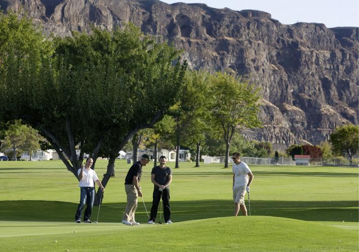 PUD staff says Crescent Bar golf course should stay | Local News ...