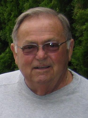 Robert E. "Buck" MacKenzie | In Memoriam | wenatcheeworld.com