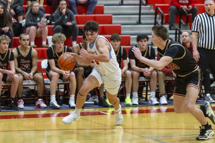PHOTO GALLERY: Eastmont Vs. University-Spokane (boyss basketball ...