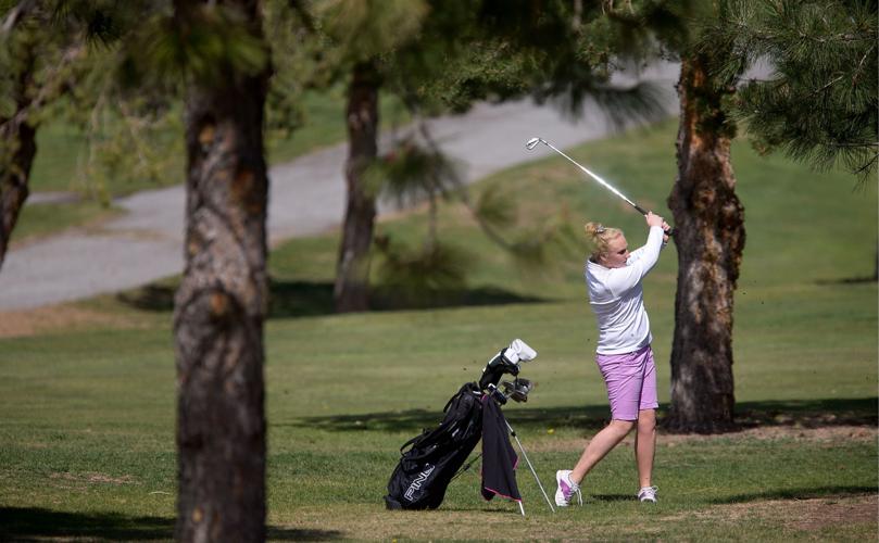 Girls golf: Wenatchee breaks course record with personal-best scores ...