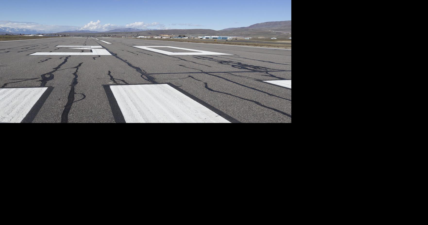 Pangborn Memorial Airport runway | News | wenatcheeworld.com