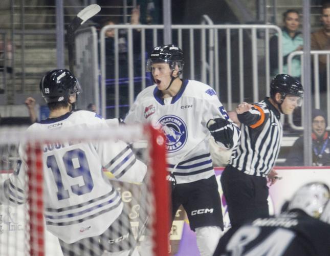 Photo gallery: Wenatchee Wild roar back from 4-1 deficit to win 6-5 | | wenatcheeworld.com