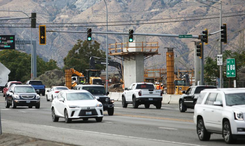 PHOTOS: South Wenatchee Pedestrian Project continues | News ...