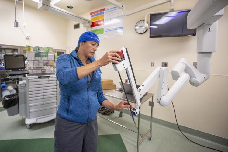 PHOTO GALLERY: Confluence Health Hospital's Intuitive da Vinci 5 surgical system | News ...