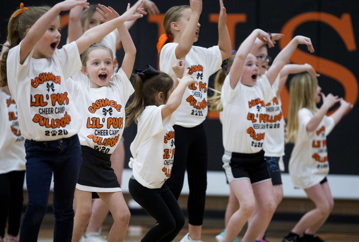 Photo: Give me a c-h-e-e-r | Local News | wenatcheeworld.com