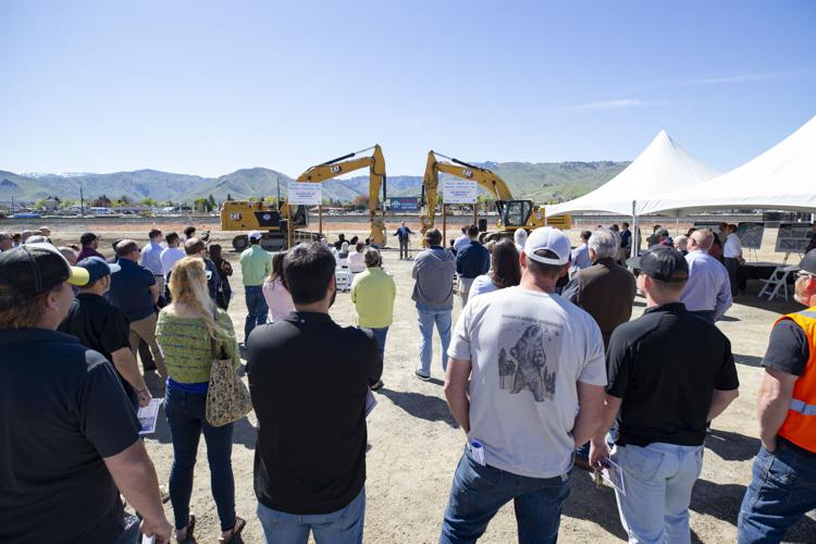 PHOTO GALLERY: Confluence Parkway groundbreaking celebration | News ...