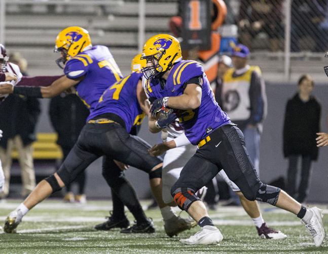 Photo gallery: Wenatchee football loses 35-14 to Moses Lake ...