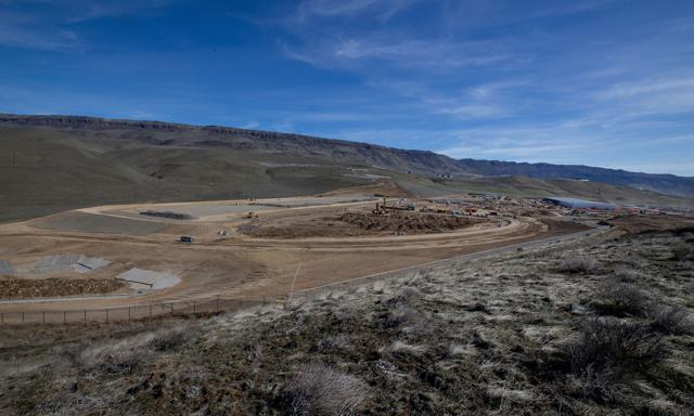 Microsoft's Wenatchee Valley data center begins to take shape | Local ...