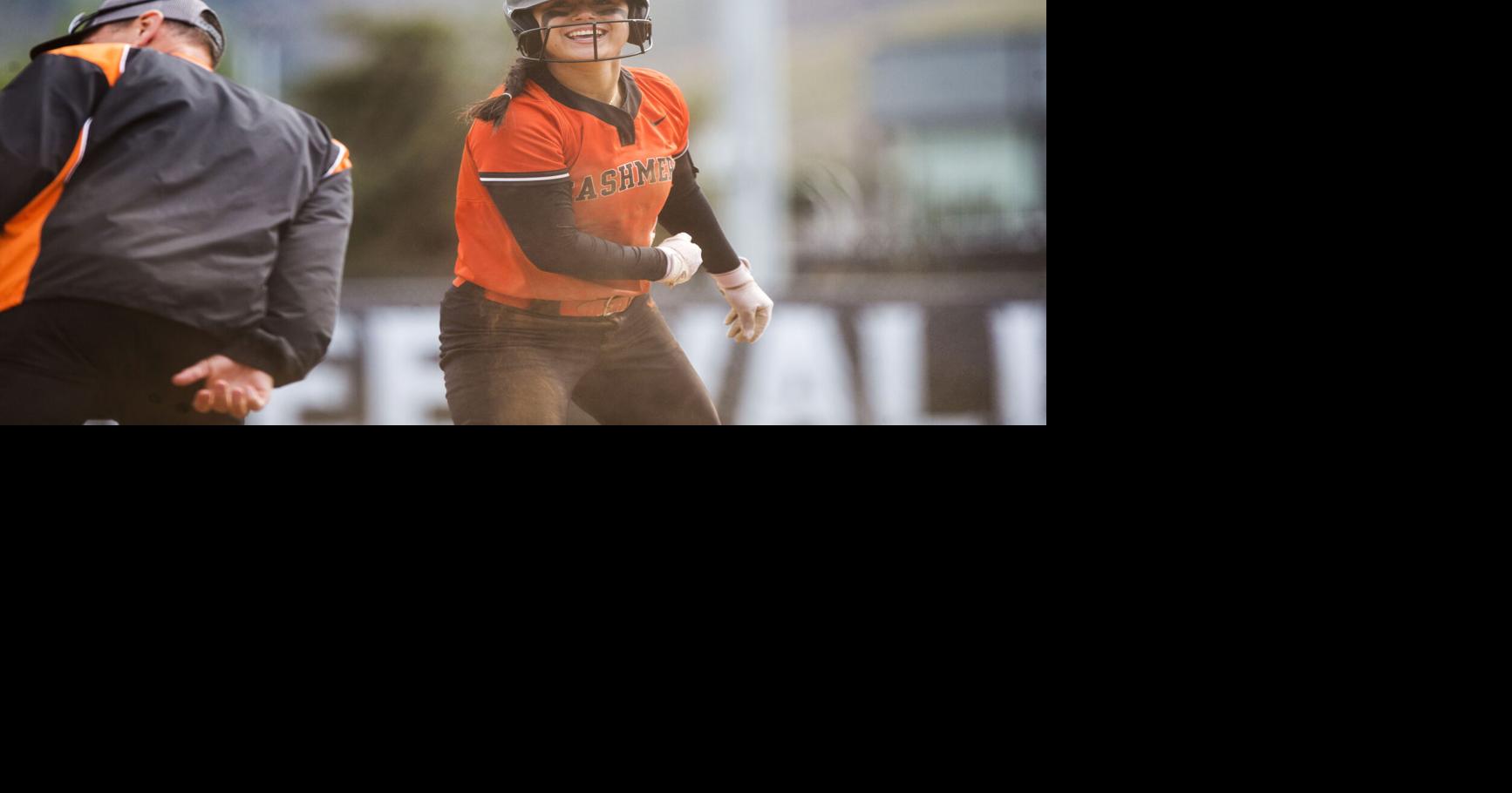 Photo Gallery: Cashmere softball defeats Chelan 17-0 for district title ...