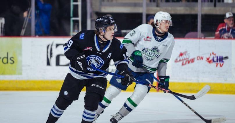 Seattle scores 4 in final period, walks away with 4-0 win in Wenatchee ...
