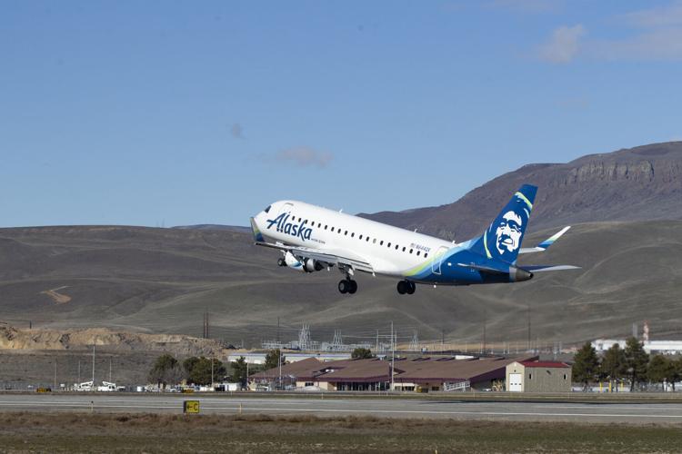 Pangborn Memorial Airport runway | News | wenatcheeworld.com