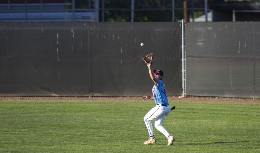 Photo Gallery: Wenatchee AppleSox win home opener | | wenatcheeworld.com