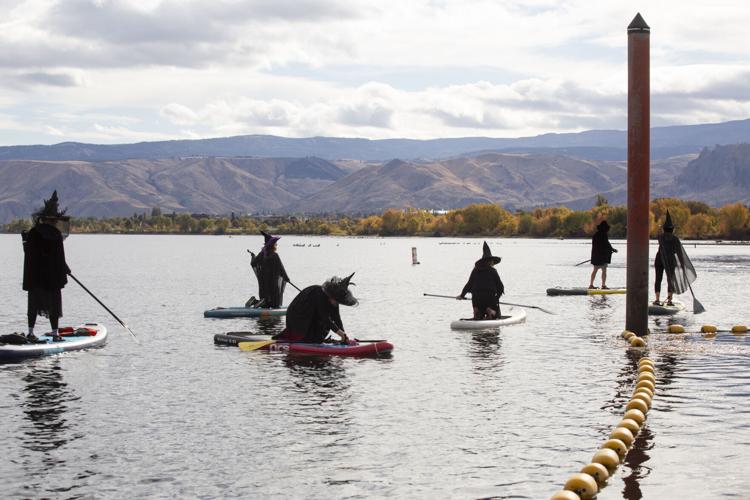 PHOTO GALLERY: Wenatchee Witch and Warlock Paddle | News ...