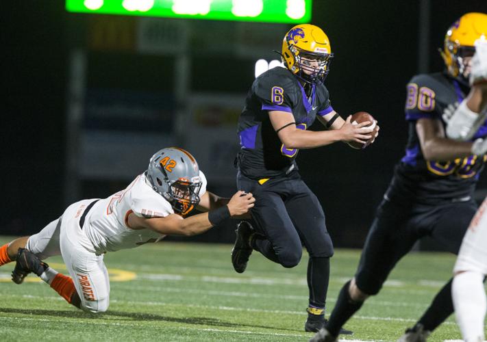 Photo gallery: Panthers football shuts out Davis | | wenatcheeworld.com