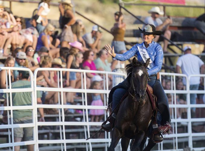 Photo Gallery: Lake Chelan Pro Rodeo | | wenatcheeworld.com