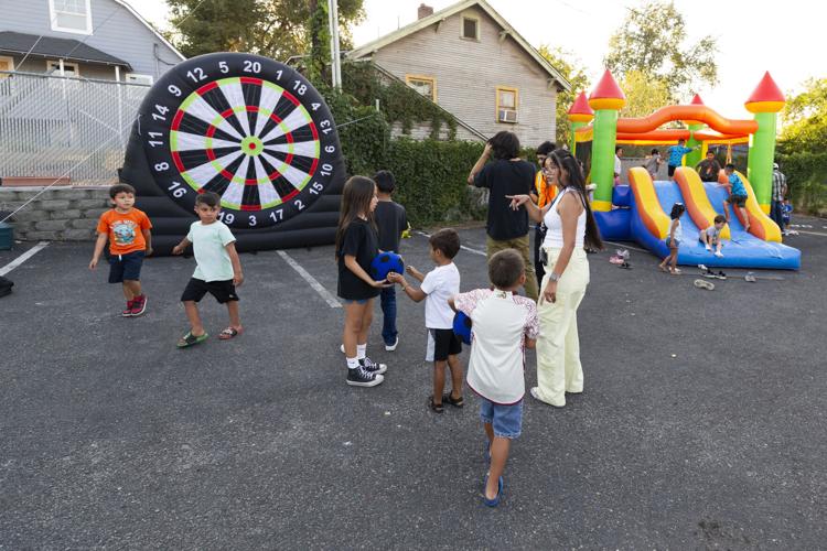 PHOTO GALLERY: National Night Out | News | wenatcheeworld.com