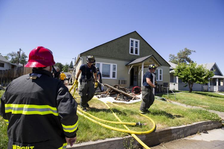 Structure fire on Orondo Avenue displaces residents, pet rat saved ...