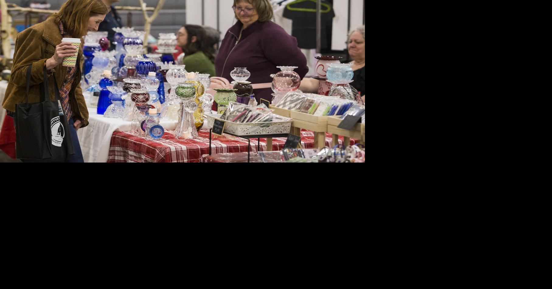 Enchanted Entiat Holiday Bazaar draws hundreds of people | Local News ...