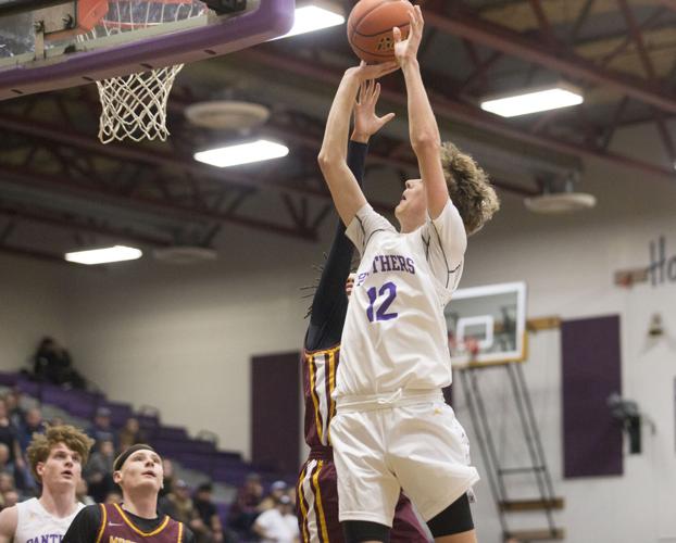 PHOTO GALLERY: Wenatchee boys basketball vs Moses Lake ...