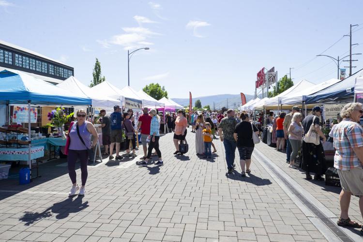 PHOTO GALLERY: Wenatchee Valley Farmers Market | News | wenatcheeworld.com