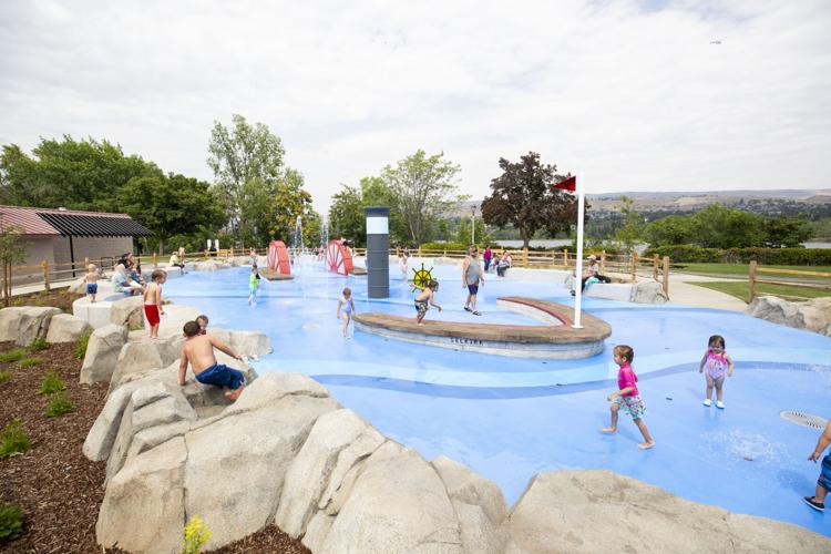PHOTO GALLERY: New splash pad opens for summer | News | wenatcheeworld.com