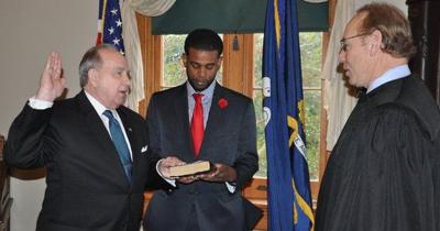 Ron Henson sworn in as state treasurer | Life | westcentralsbest.com