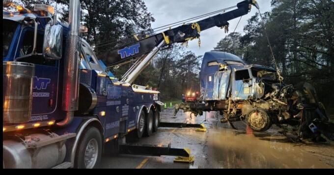 Three Car Accident in Texas Closes Burr Ferry Bridge Almost Nine Hours ...