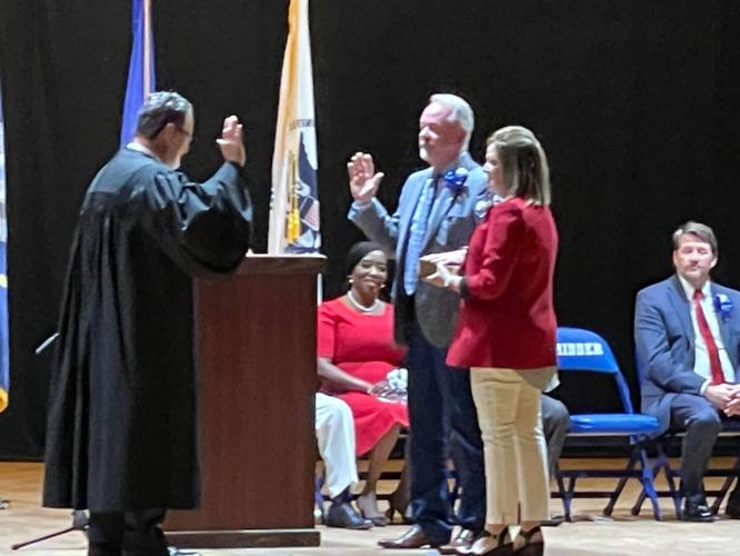 DeRidder Mayor Misty Clanton & Incoming DeRidder City Council Take ...