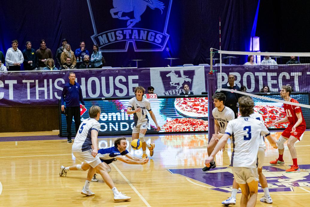 Beyond box scores: Men’s volleyball lose both games to Queen's | Sports ...