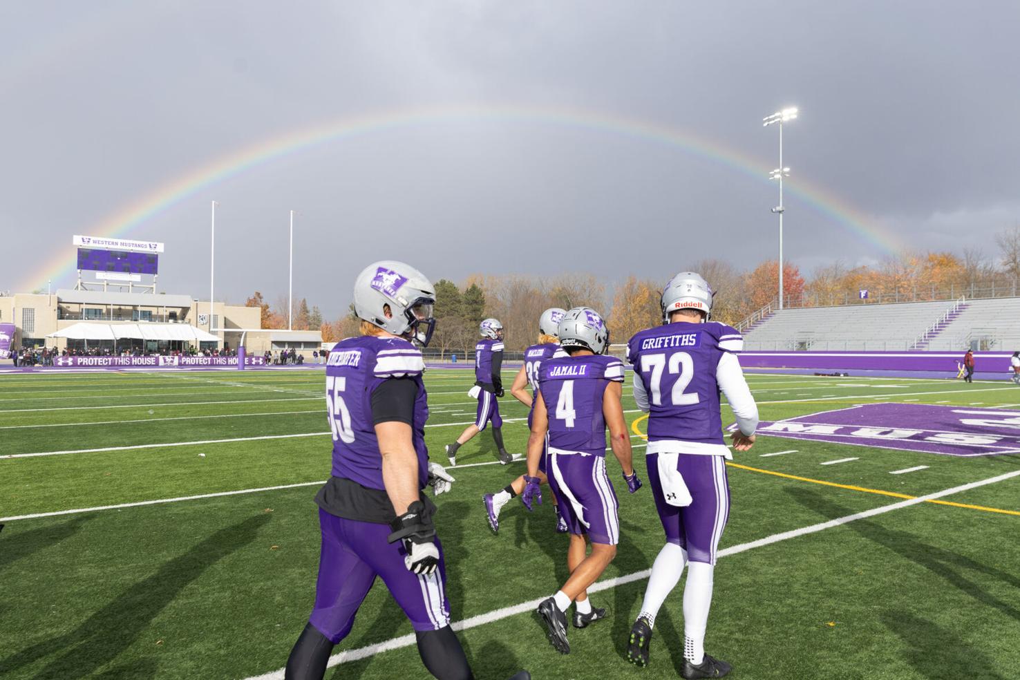 Mustangs maul Marauders in first-round playoff game | Sports ...