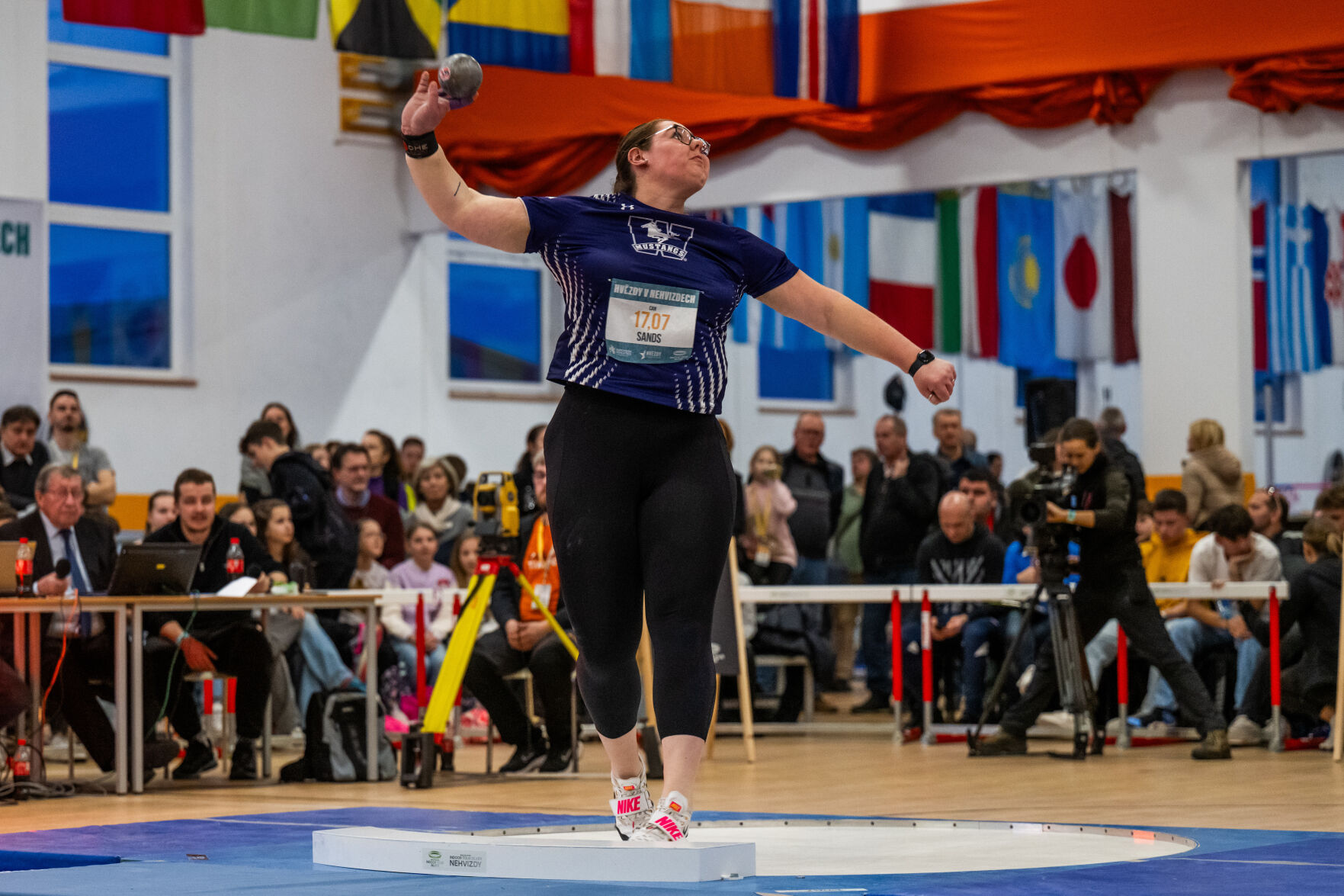Liv Sands doesn’t need superstitions to spin shot put to new records ...