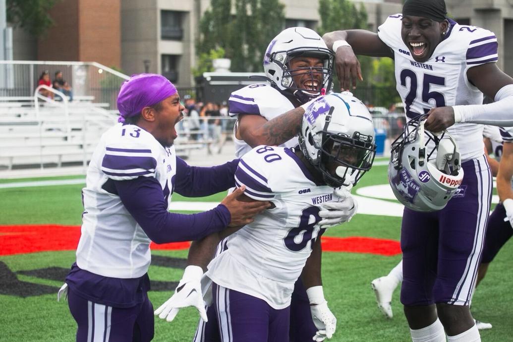 Mustangs leap over Lions in season opener | Football | westerngazette.ca