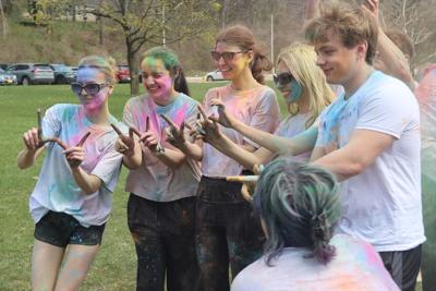 Holi celebration welcomes spring on WMU’s campus | Arts And ...