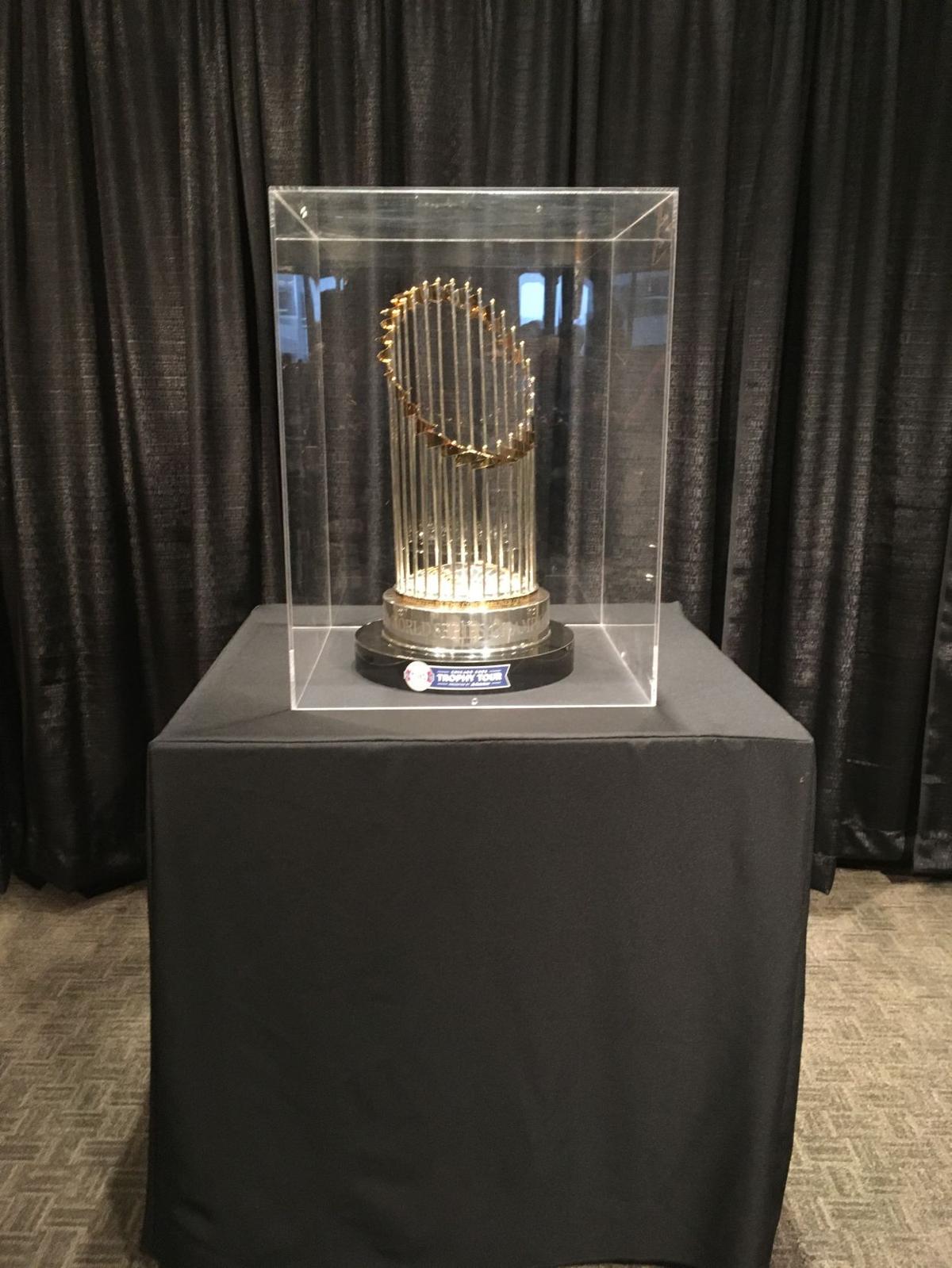 Cubs' World Series trophy makes its way to Kalamazoo | Sports ...
