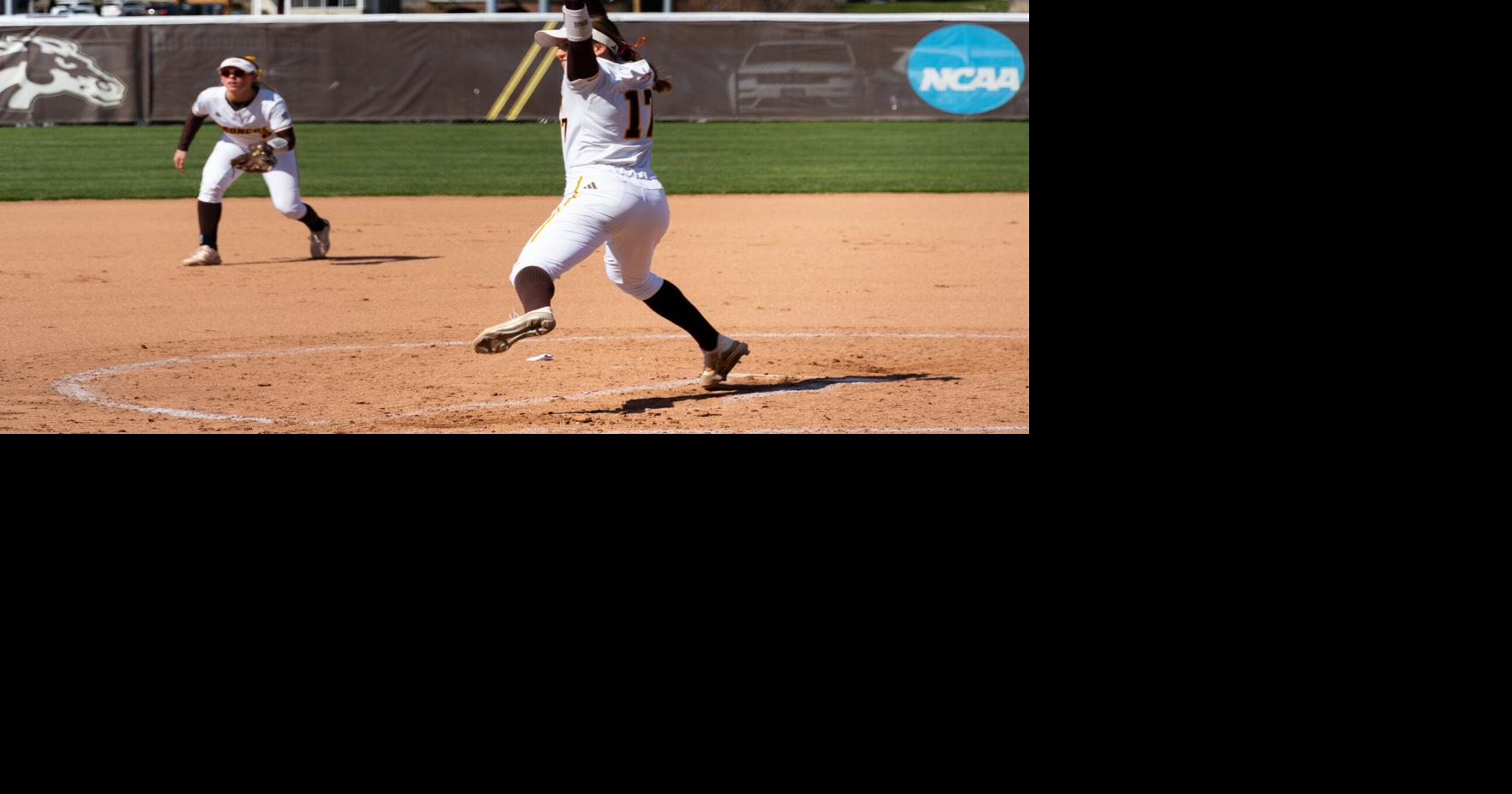 WMU softball splits double header at Ohio | Sports | westernherald.com