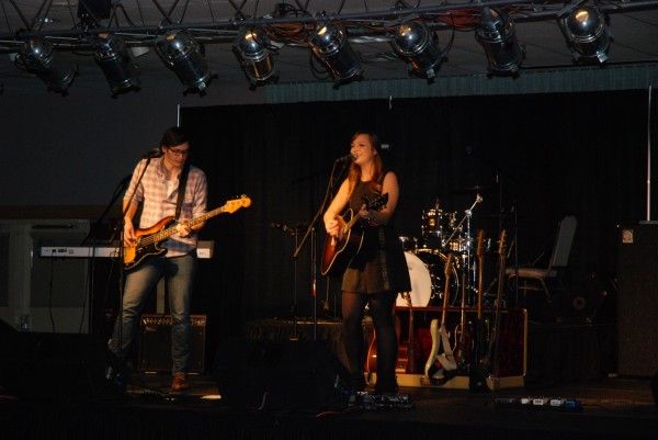 REVIEW: Emily Hearn, The Charlie Rogers Band deliver genuine and raw ...