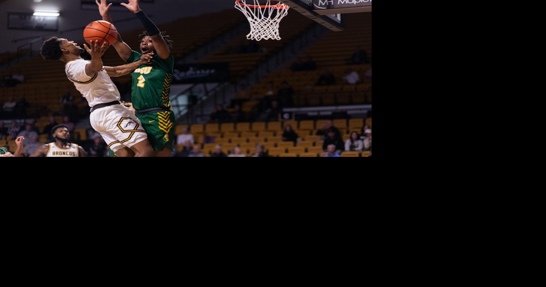 WMU men’s basketball falls to 0-3 in narrow loss at Northwestern ...