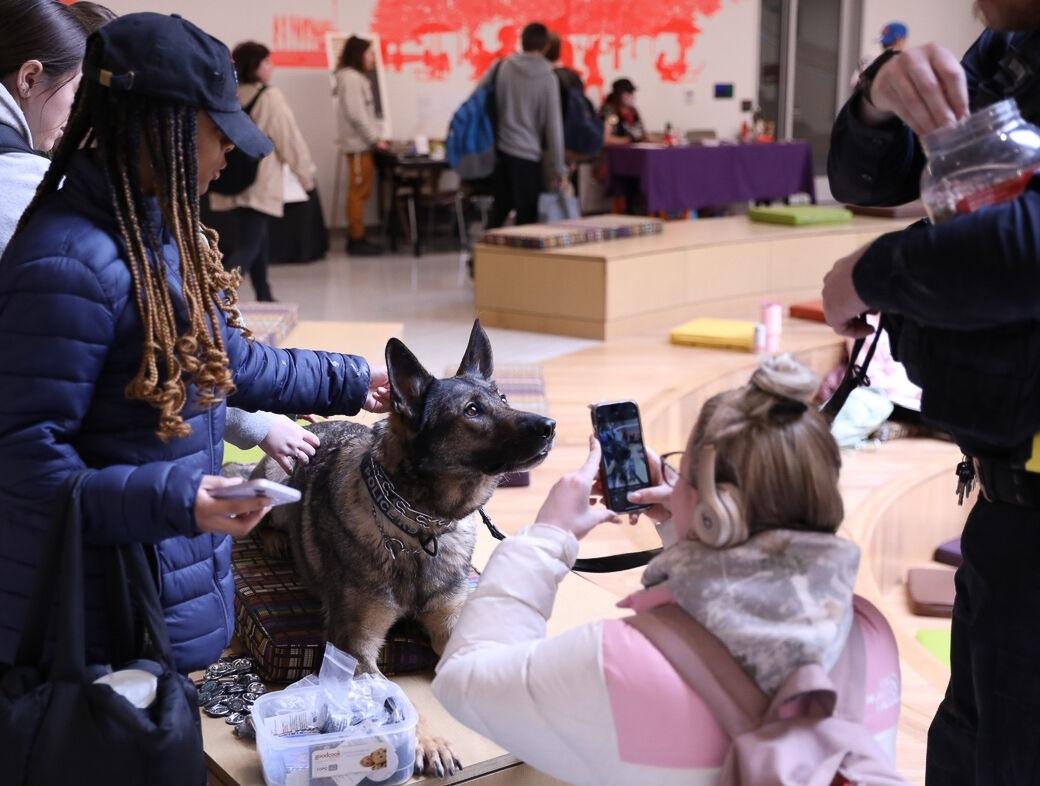 WMU Police Department holds annual “K9 kissing booth” | Arts And ...