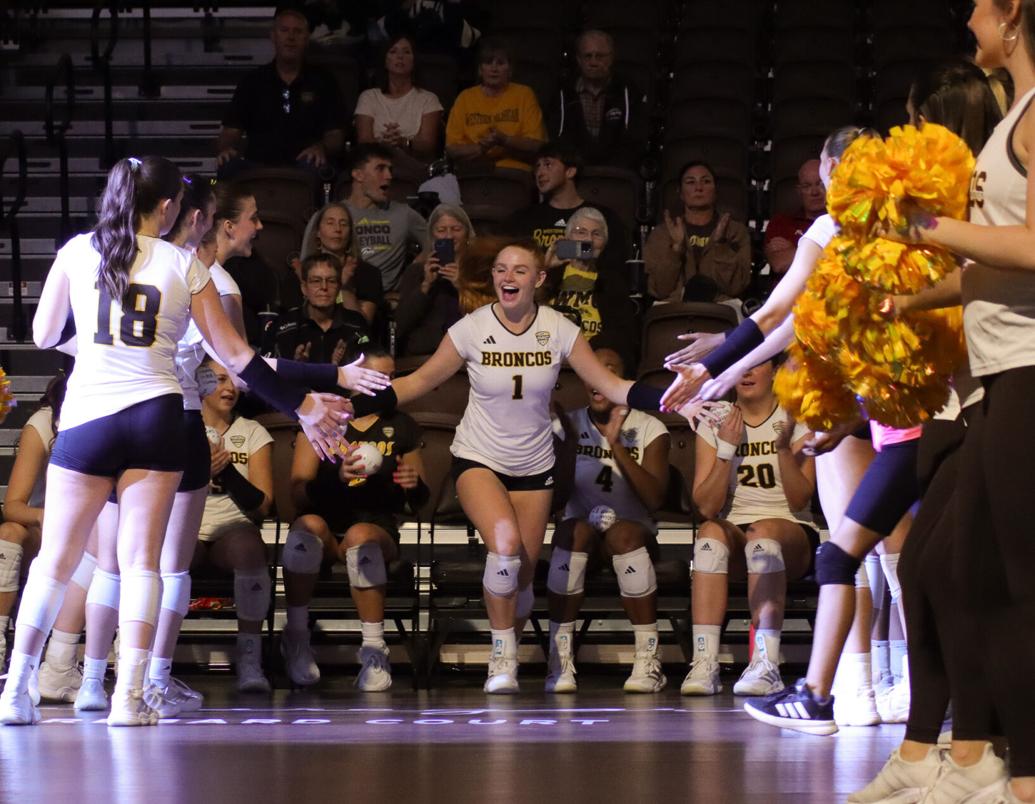 WMU Volleyball vs Eastern Michigan University 9/25 (#1 ...