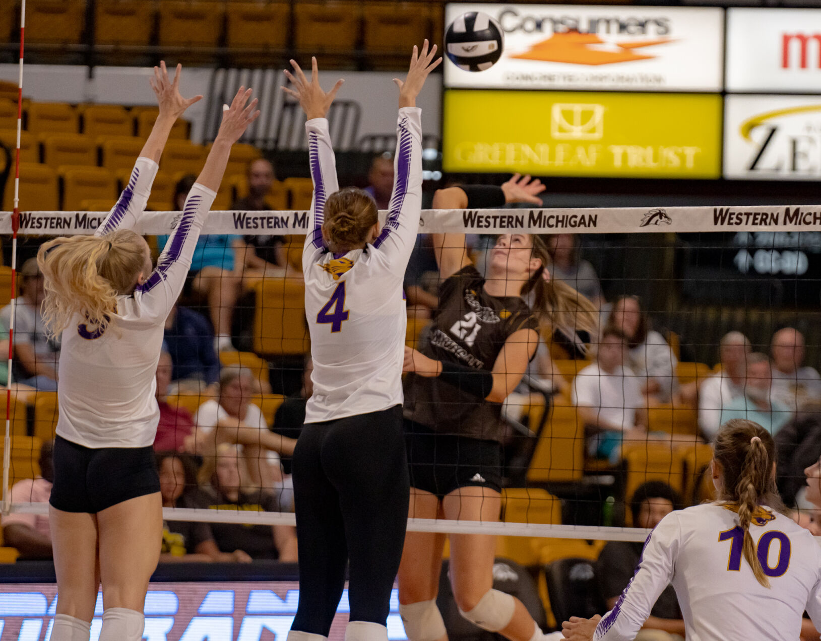 WMU volleyball earns first MAC series win of season with back-to-back ...
