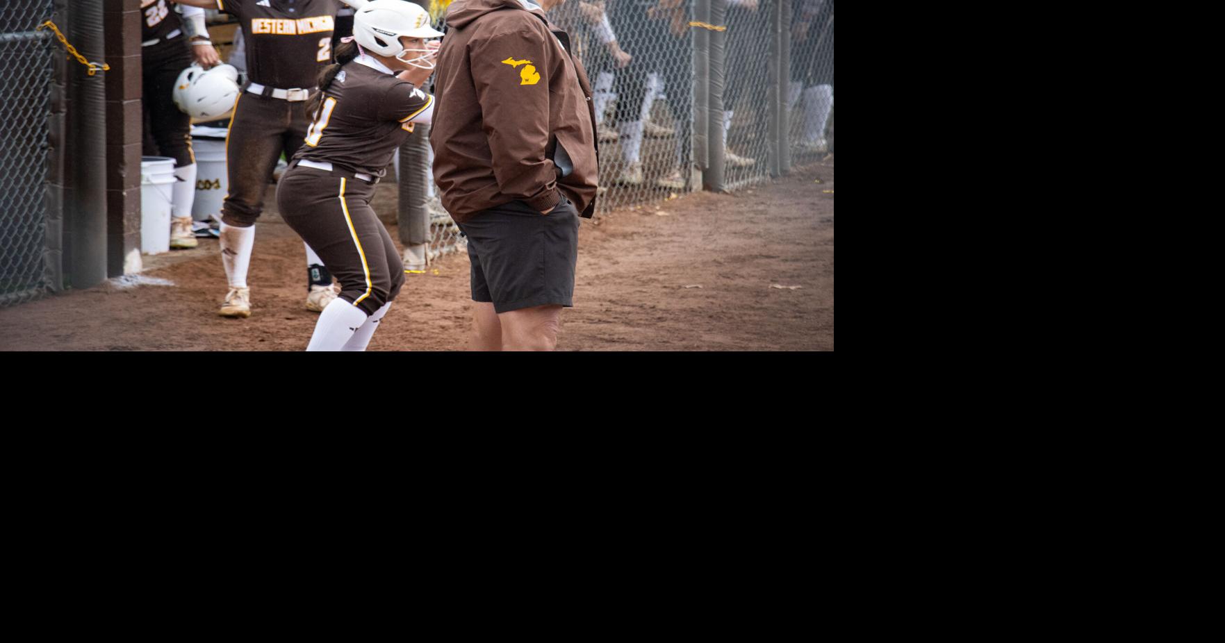 Softball goes 1-2 in weekend series at BGSU | Sports | westernherald.com