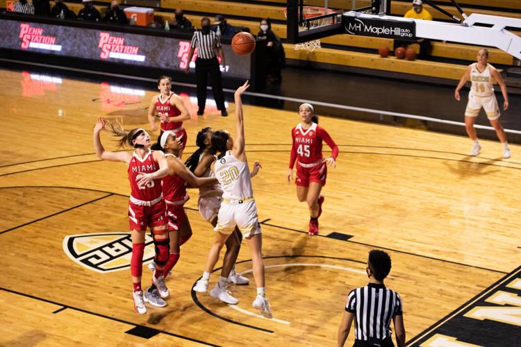 Sydney Shafer career-high not enough as WMU women's basketball falls to ...